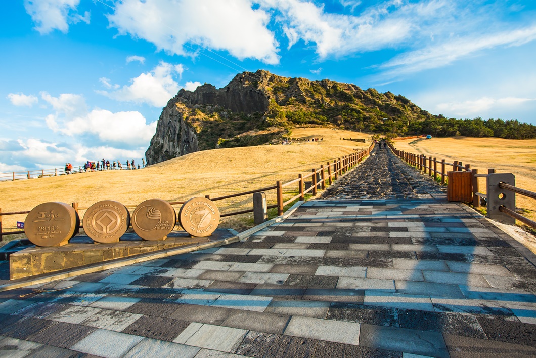 Golden Destinations - Malaysia Best Travel